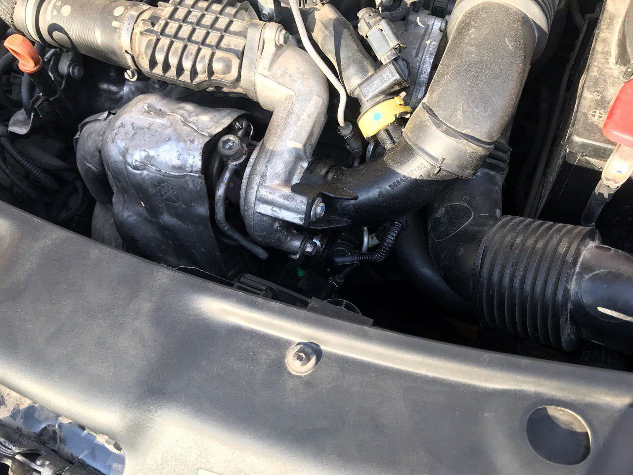 Замена актуатора турбины Peugeot 208, ошибки P0299 P2563 P1496 ...