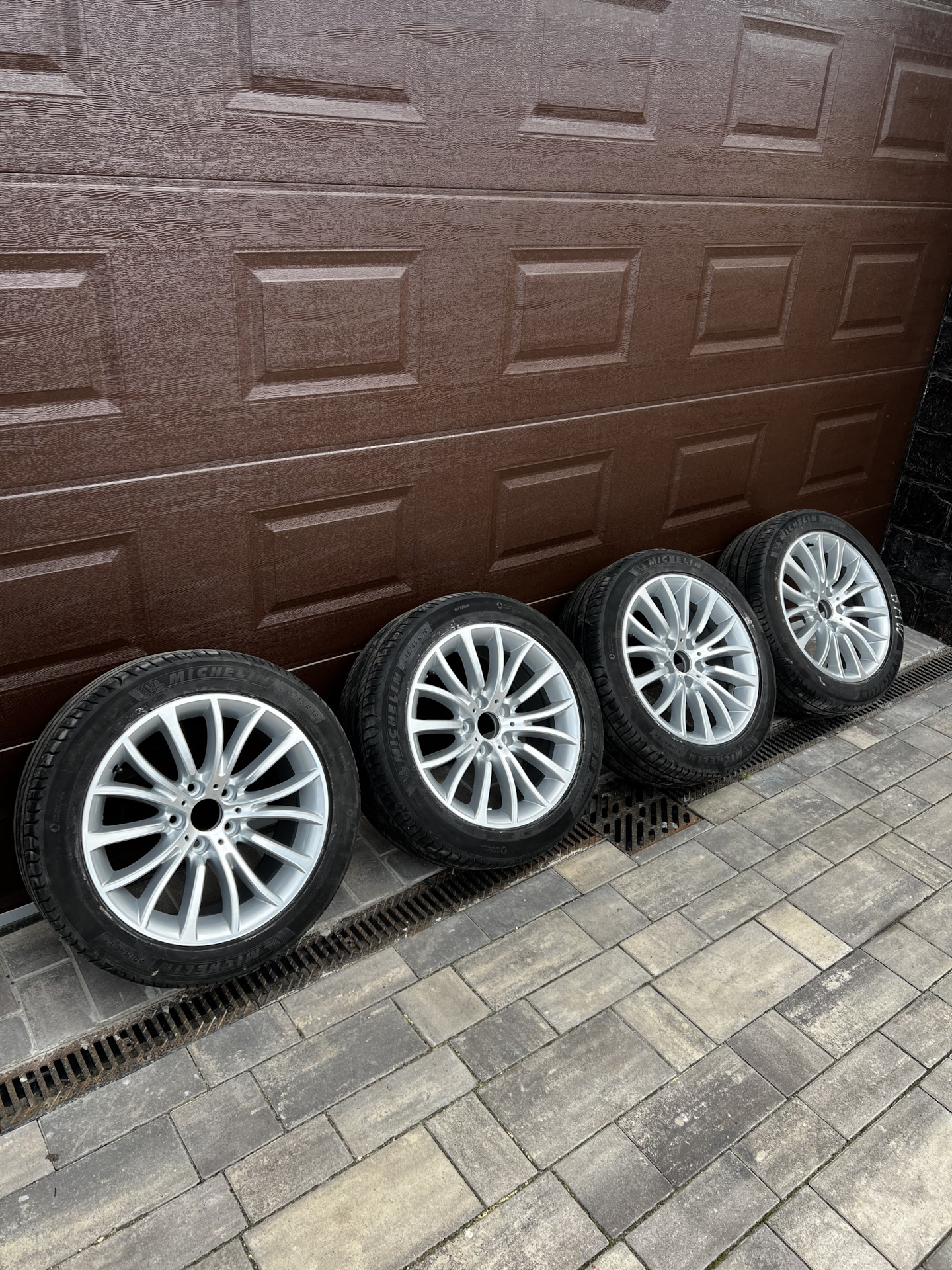 Восстановление дисков. Крутящиеся колпачки — BMW 5 series (F10), 3 л ...