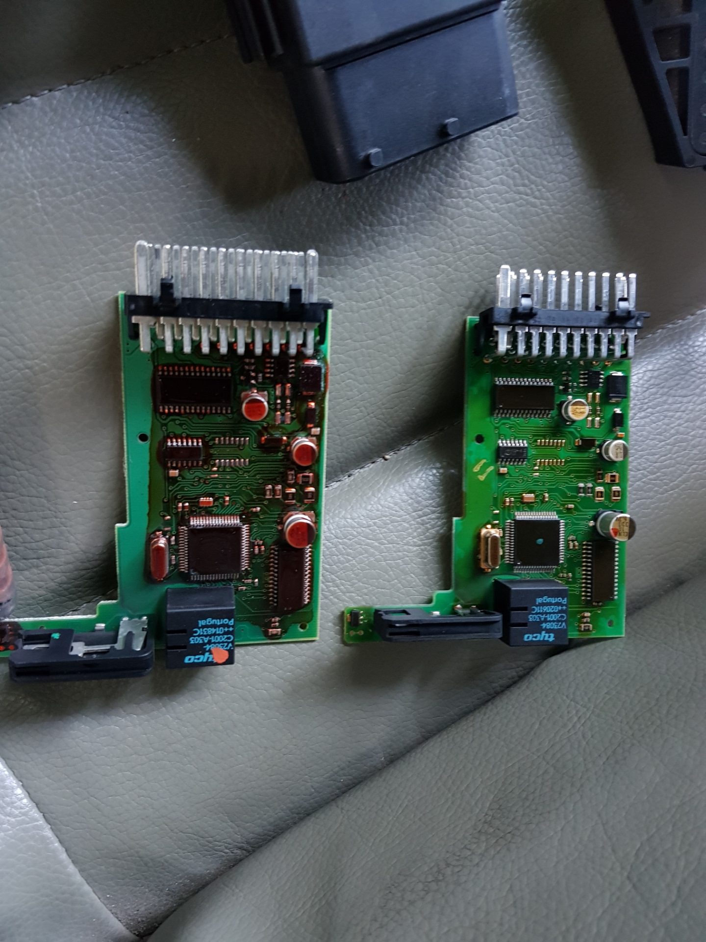 Устранение ошибки 01331-блок управления двери водителя j386 ...