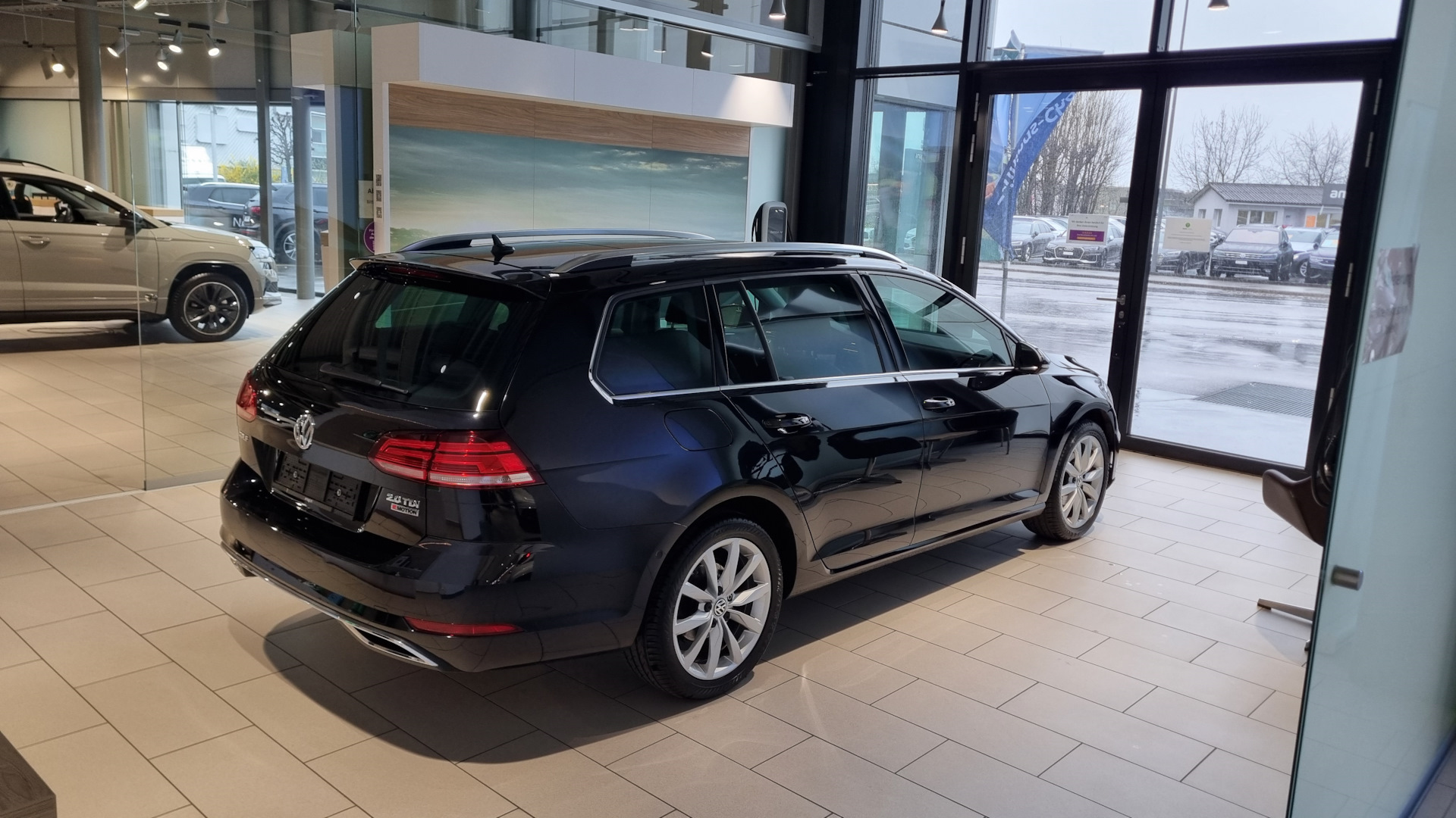 Volkswagen Golf Variant (Mk7) 2.0 дизельный 2019 | XLR (extra long ...