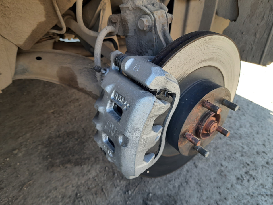 ТО ( Обслуживание торзмозов, замена 276 на 294 мм, топливный фильтр ...