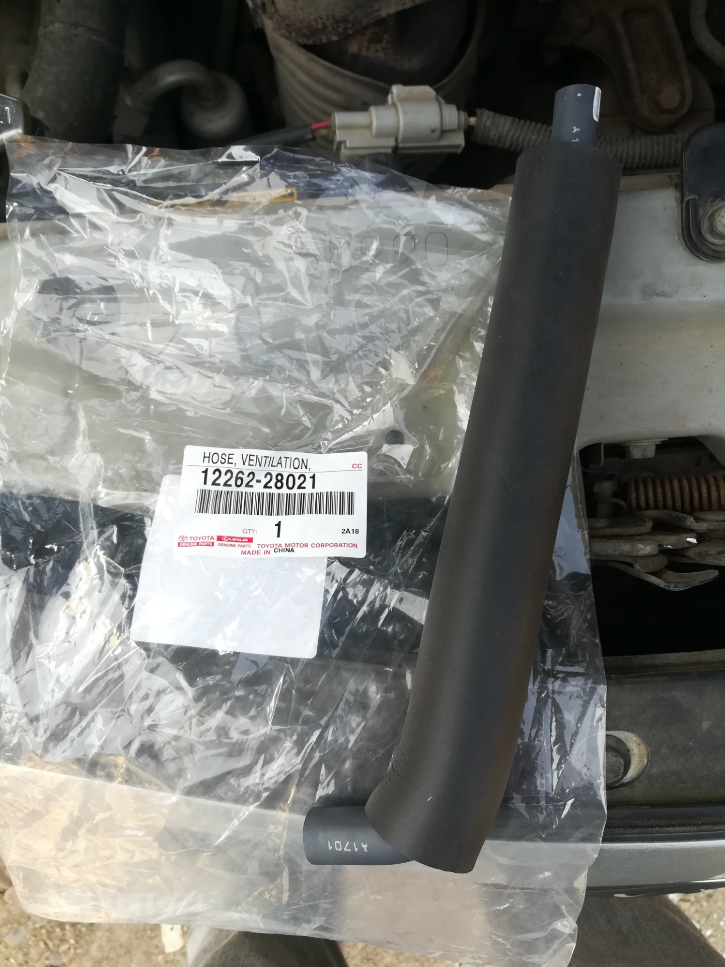Замена шланга вентиляции картера Toyota Camry xv40. — Toyota Camry ...