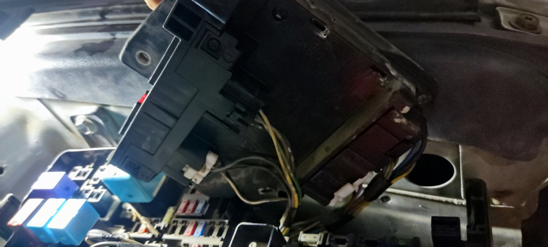 Постоянно работающий бензонасос на камри 40 — Toyota Camry (XV40), 2,4 ...