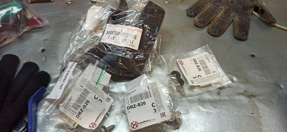 Подкрылок перед задним колесом… — Toyota Camry (XV40), 2,4 л, 2011 года ...