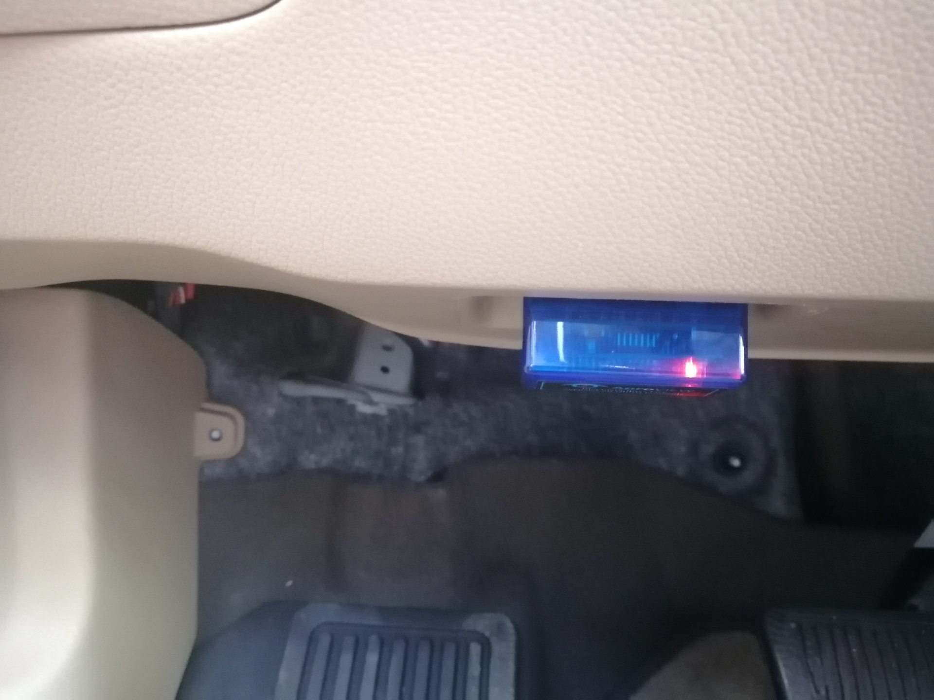 Проекция на лобовое стекло AproVIEW — KIA Carnival (3G), 2,2 л, 2019 ...