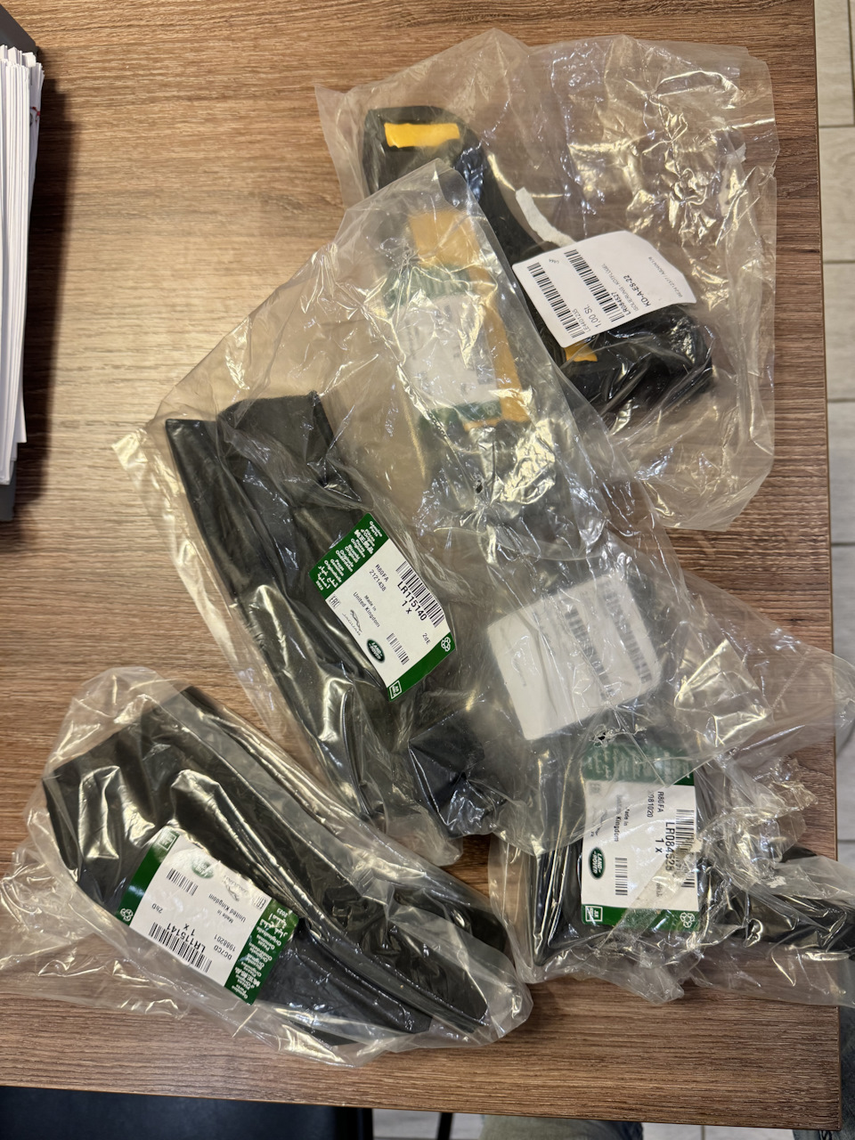 Изоляторы капота — Land Rover Range Rover Sport (2G), 3 л, 2020 года ...