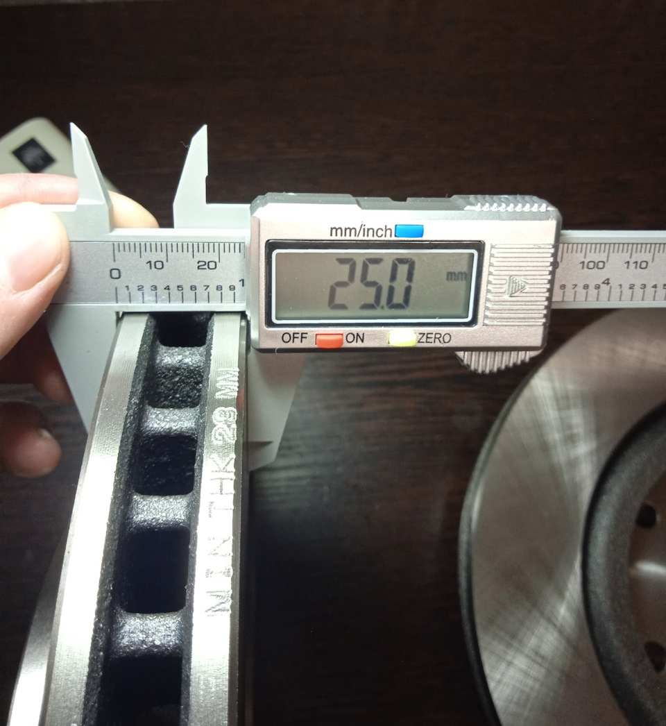 Замена передних тормозных дисков GRIFF TECH — Chery Tiggo 1, 1,6 л, 2013 года | визит на сервис ...