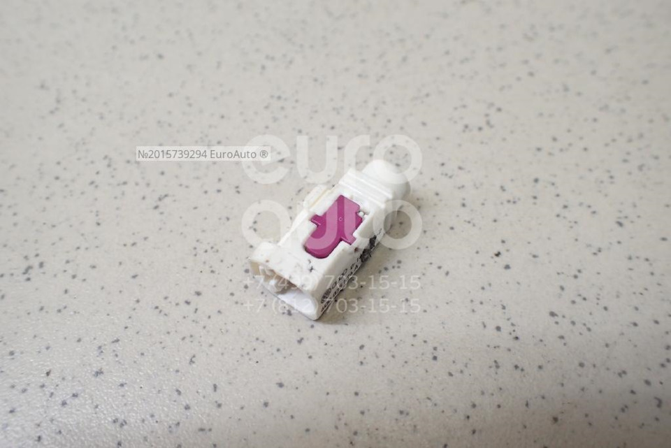 6Q0035576D Корпус антенного раз VAG | Запчасти на DRIVE2