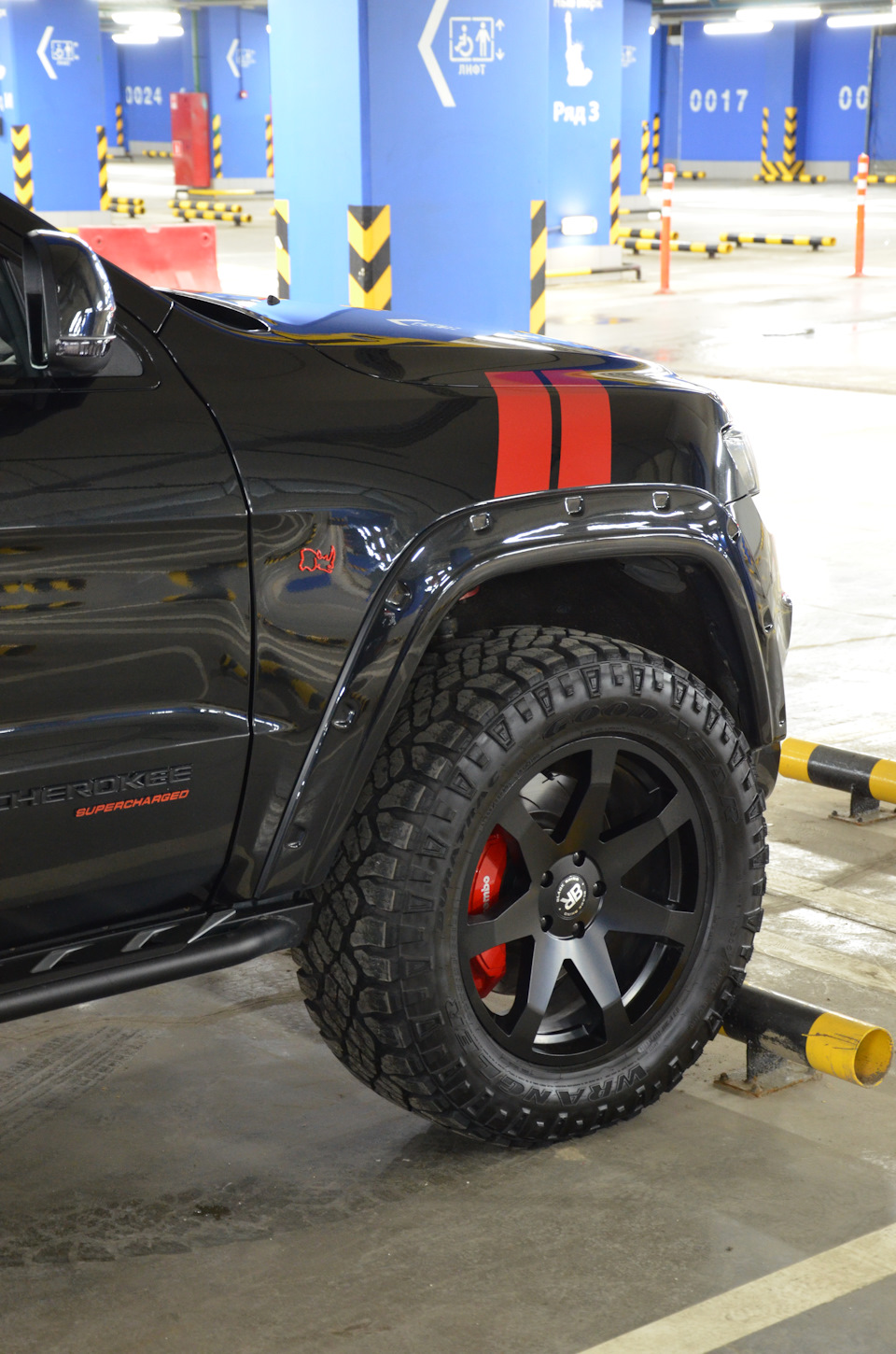 Логотип Fury Rhino — Jeep Grand Cherokee (WK2), 3,6 л, 2013 года ...