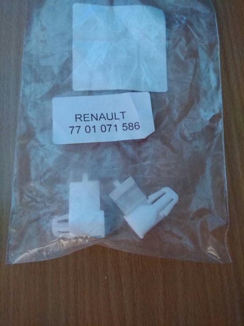 7701071586 Фиксатор решетки воздухозаб. (плас) RENAULT | Запчасти на DRIVE2