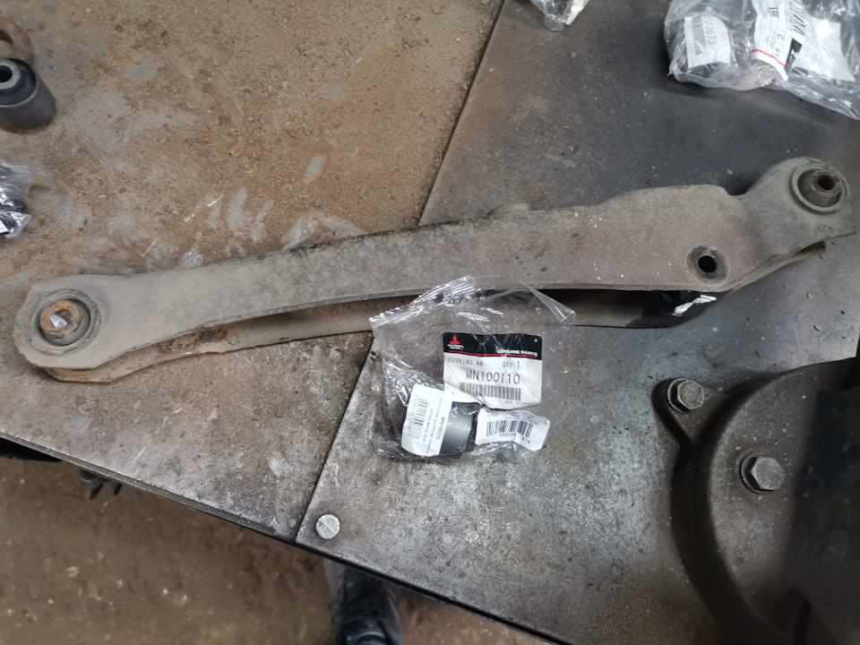 MN100110 Сайлентблок Mitsubishi | Запчасти на DRIVE2