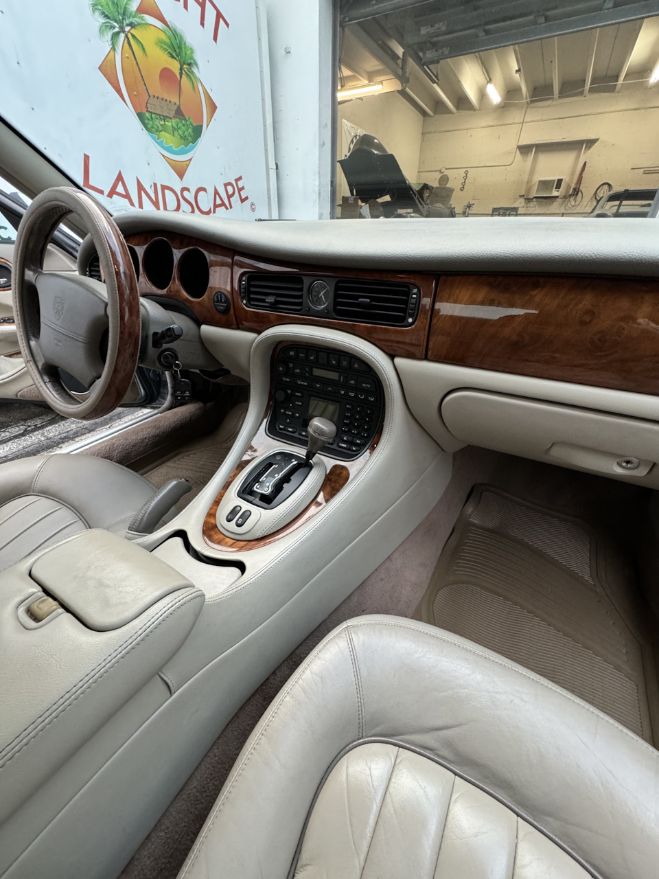 Первое то и фото — Jaguar XJ Mark 2, 4 л, 2002 года | обкатка | DRIVE2