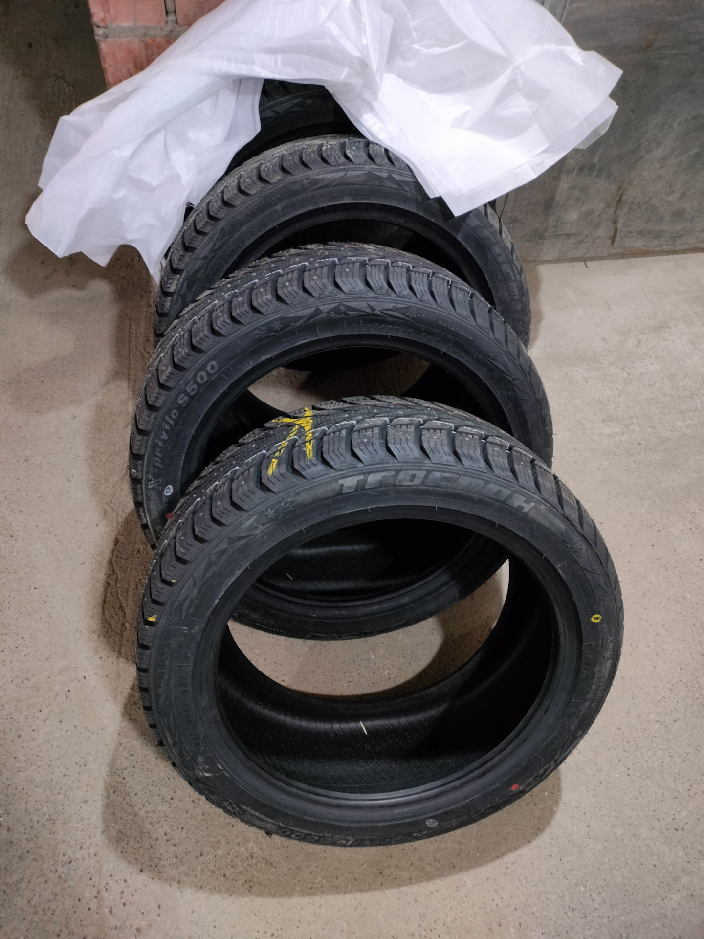 Шины Tracmax X-Privilo S500 225/45 R17 94T — Hyundai Elantra (6G), 2 л ...