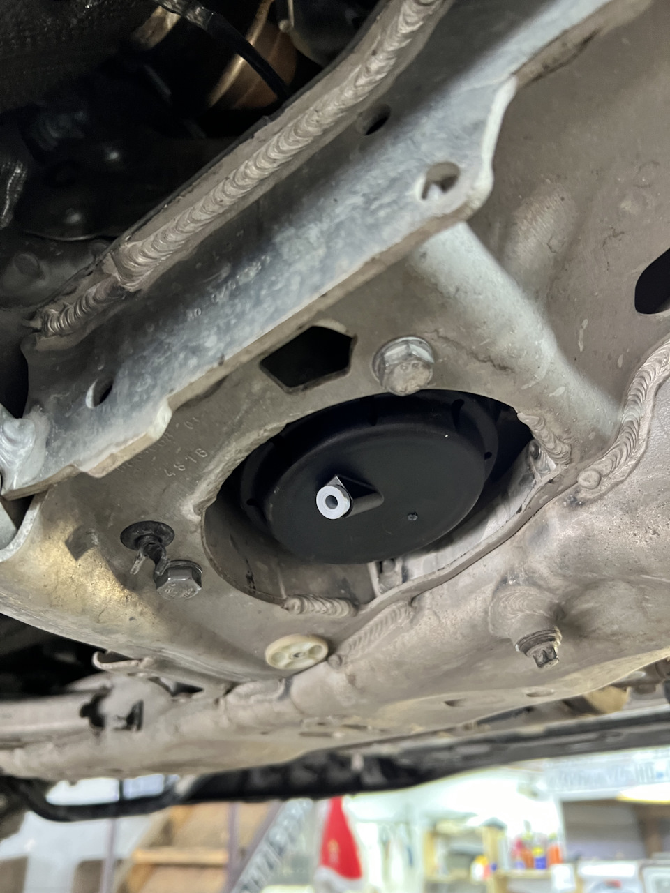 Замена подушек двс — BMW 5 series (G30), 2 л, 2017 года | визит на ...