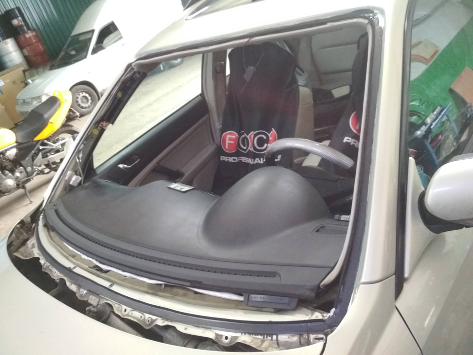 Замена лобового стекла subaru legacy outback BL/BP 2003 — 2009. Замена ...