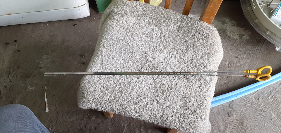 27. Масляный щуп. — Toyota Corolla Spacio (E121), 1,8 л, 2003 года ...