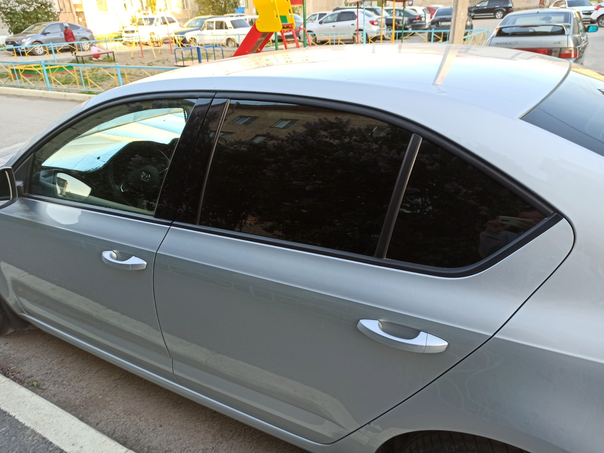 Тонировка задней полусферы — Skoda Octavia A7 Mk3, 1,4 л, 2013 года ...