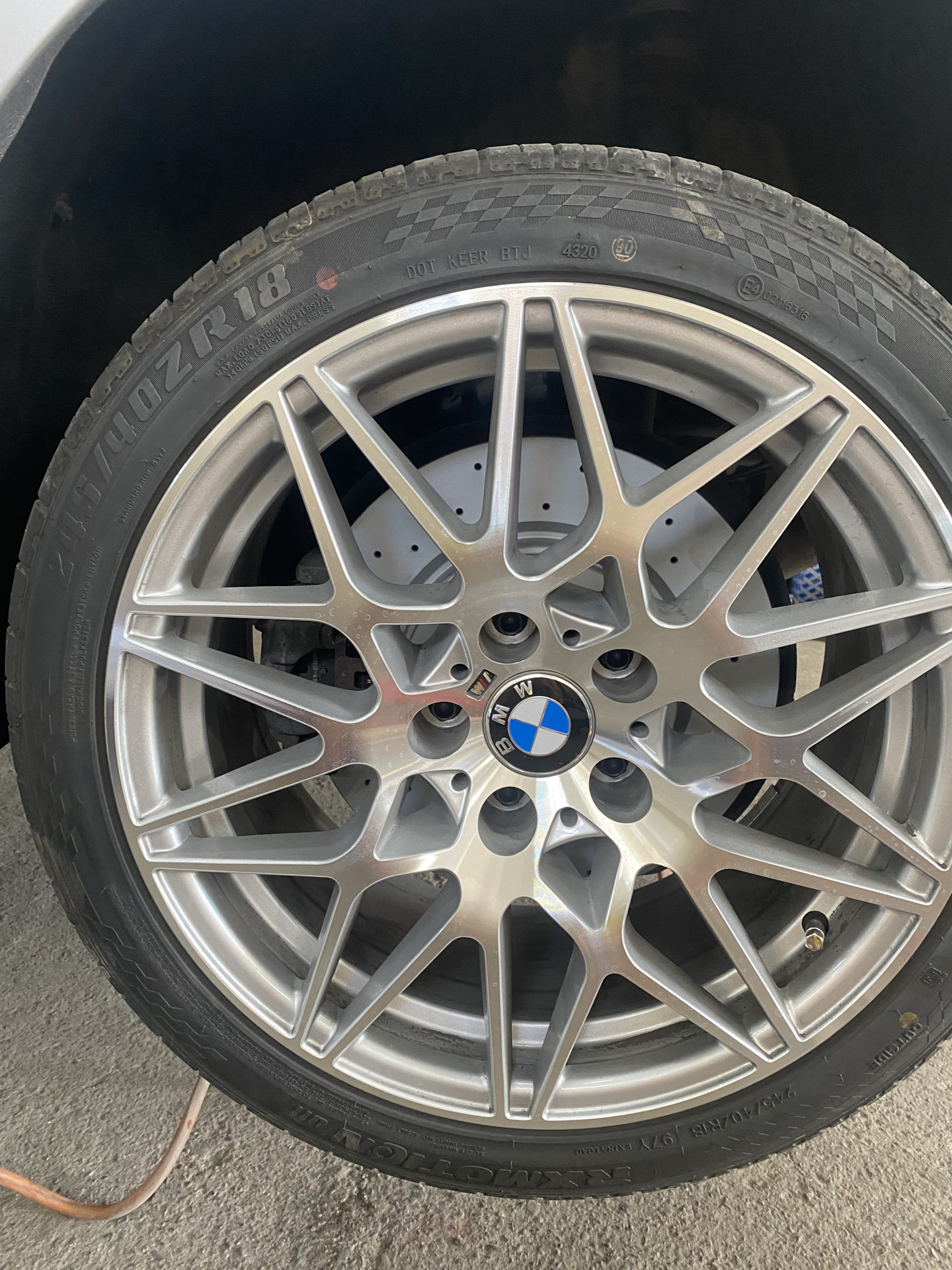 Замена тормозных дисков в круг!😎 — BMW 3 series Convertible (E93), 3 л ...