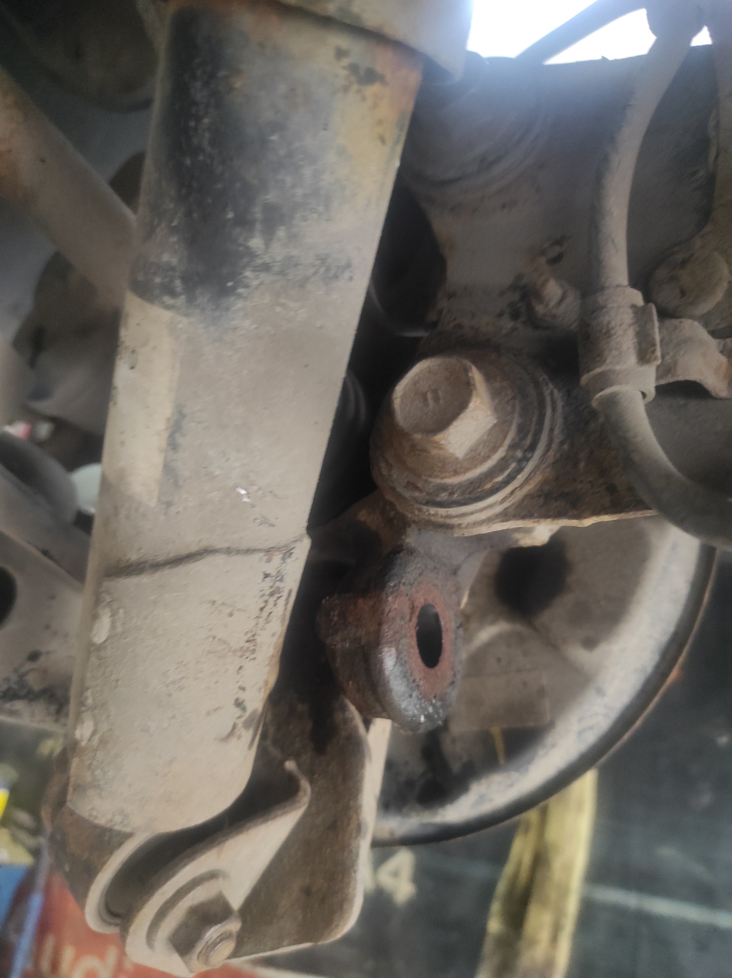 Развальные болты — Lexus NX (1G), 2 л, 2015 года | визит на сервис | DRIVE2