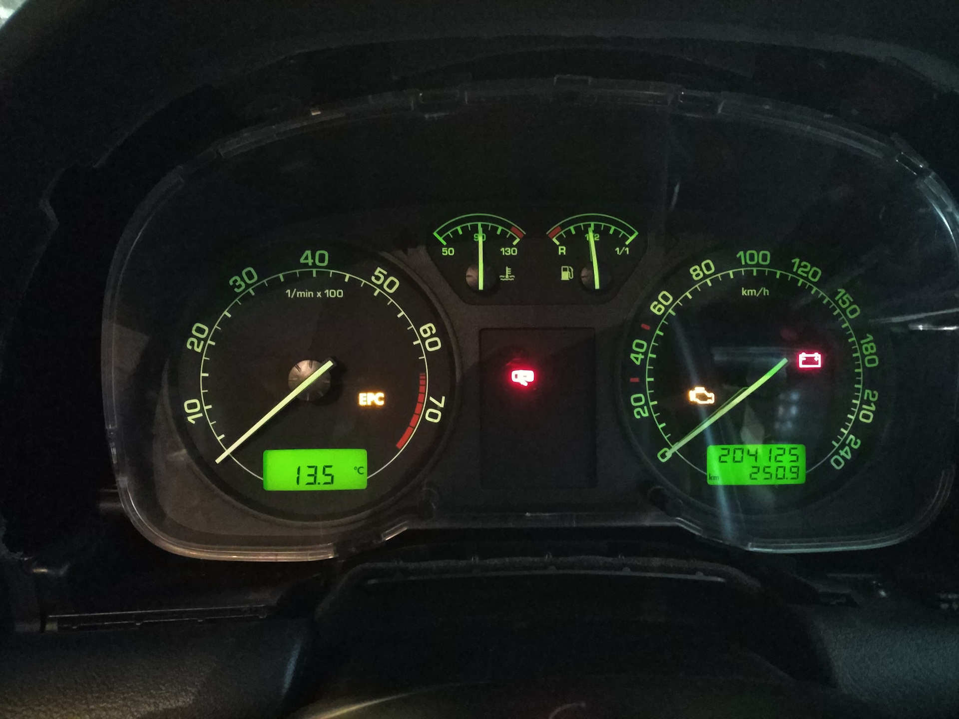 Планка для аккумулятора — Chevrolet Lacetti 5D, 1,6 л, 2007 года ...