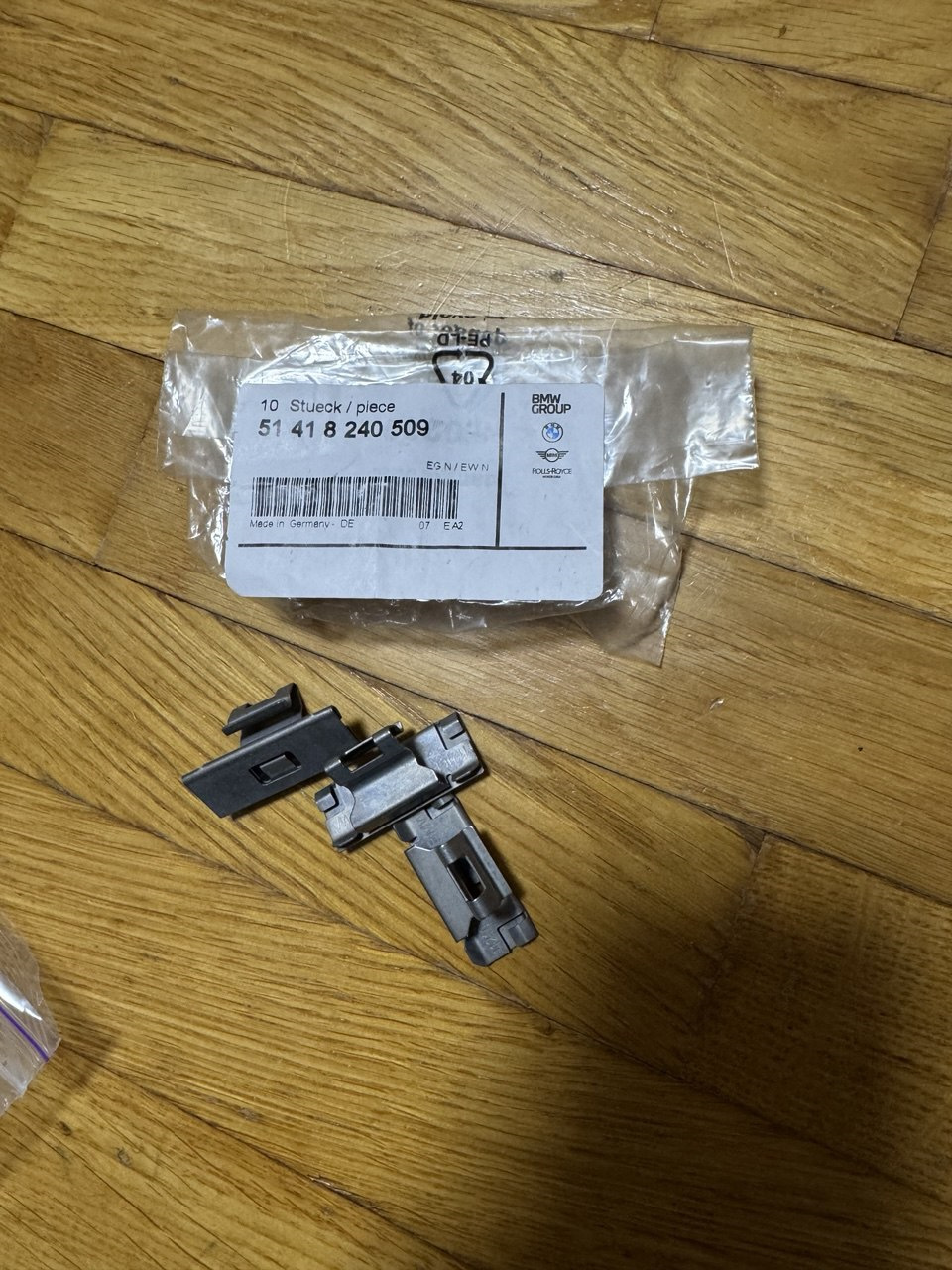 Замена бокового стекла и молдингов — BMW 7 series (E65/E66), 3 л, 2008 ...