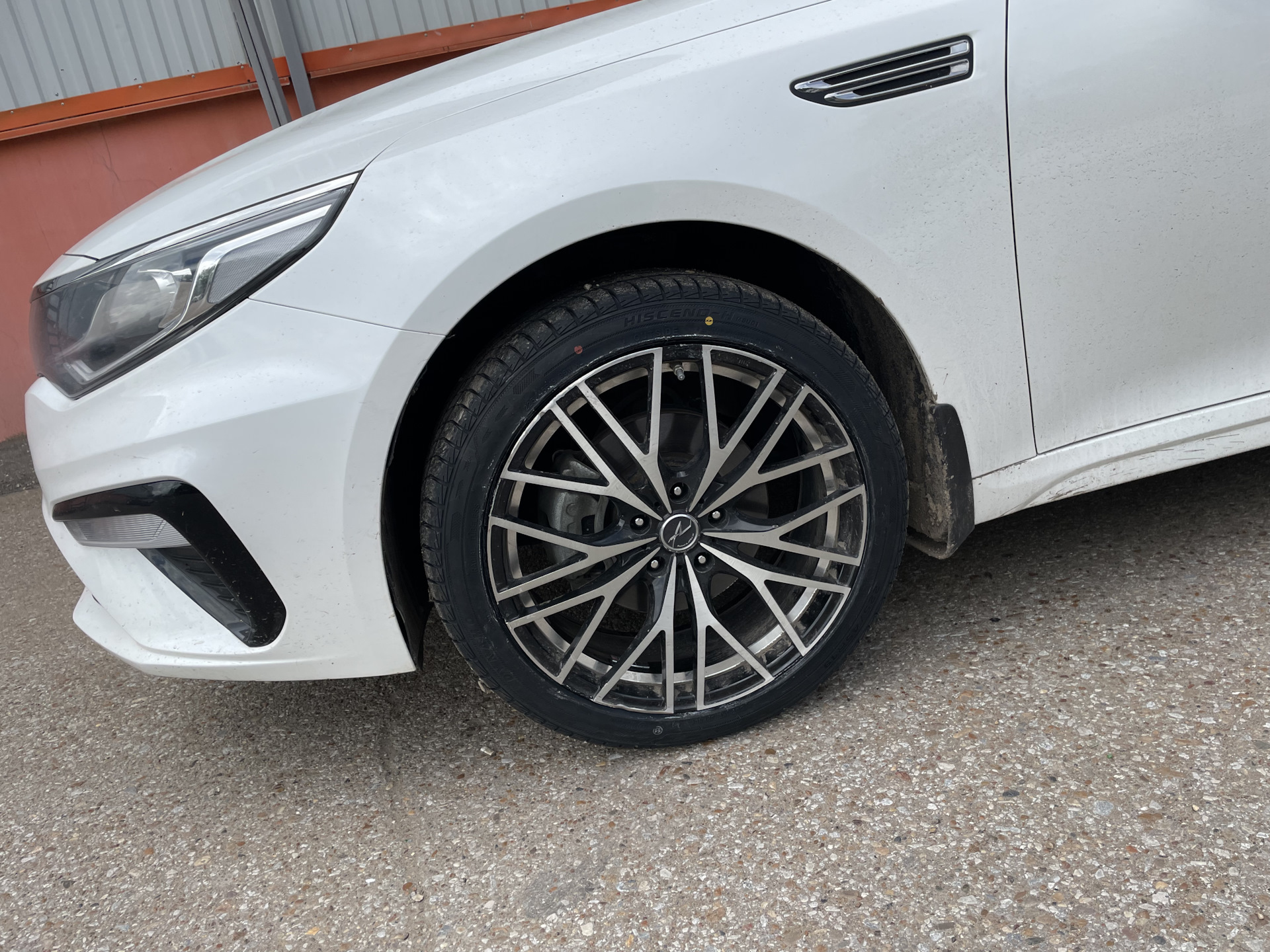 Новая резина — KIA Optima (4G), 2 л, 2018 года | шины | DRIVE2