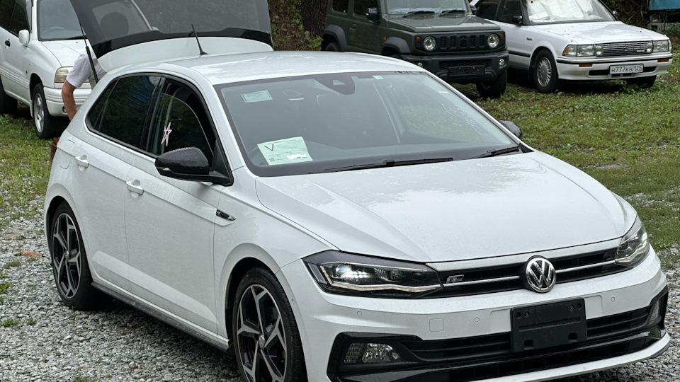 Volkswagen Polo Hatchback Mk6 1.5 бензиновый 2020 | Малыш в R-Line на ...
