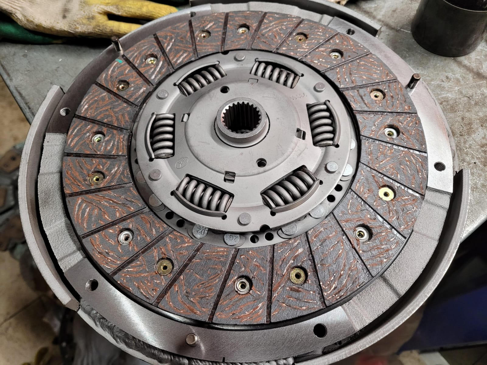 Одномассовое сцепление — Volkswagen Passat B5, 2,5 л, 2003 года ...