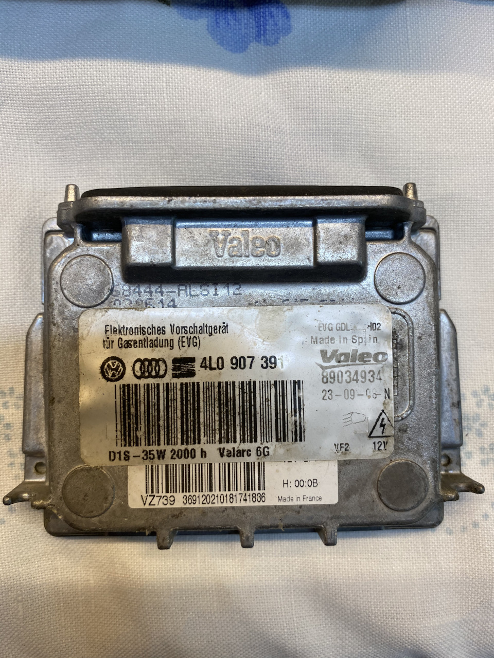 4L0907391 Блок управления газоразрядной VAG | Запчасти на DRIVE2