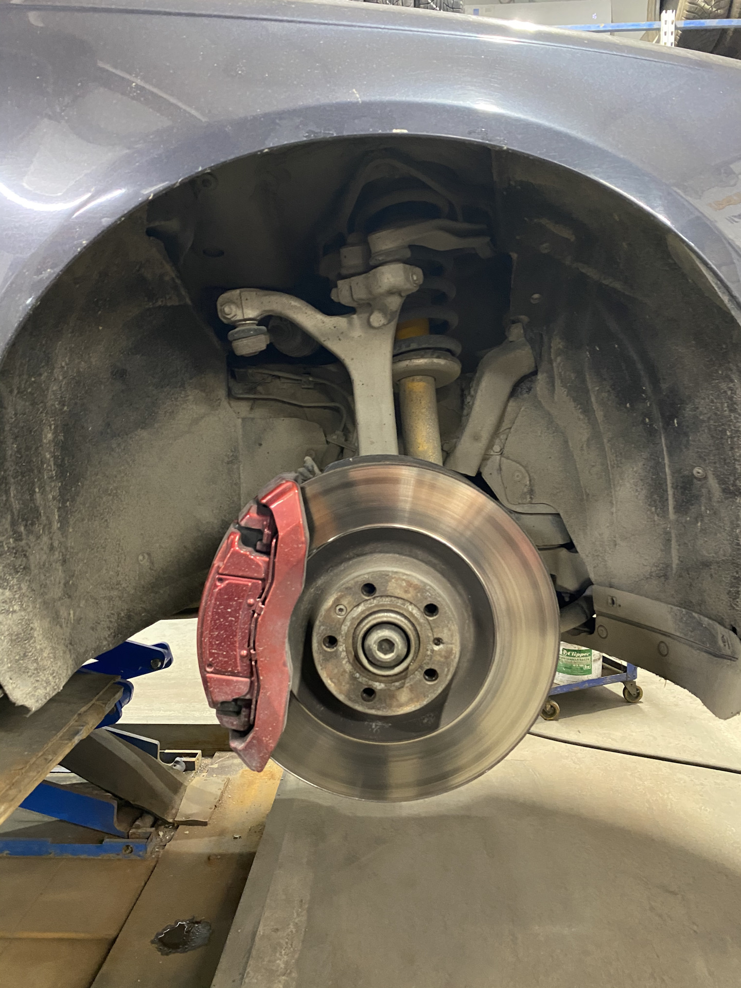 Тормозные диски 4E0615301P TRW(DF4268S) перфорация, слотирование — Audi ...