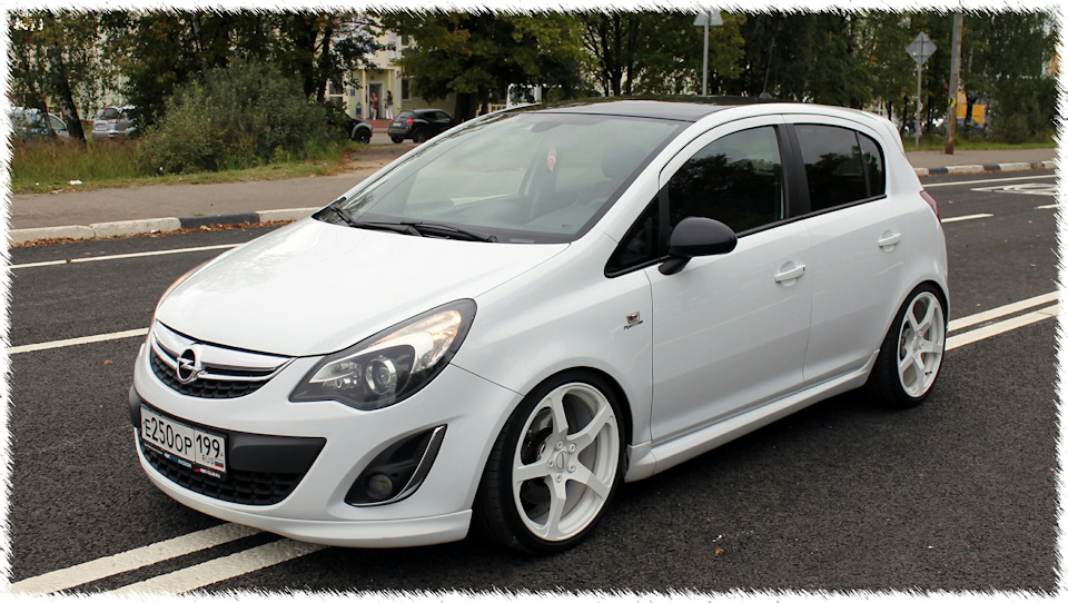 Drop Down: Фото на закрытом шоссе — Opel Corsa D, 1,6 л, 2012 года ...