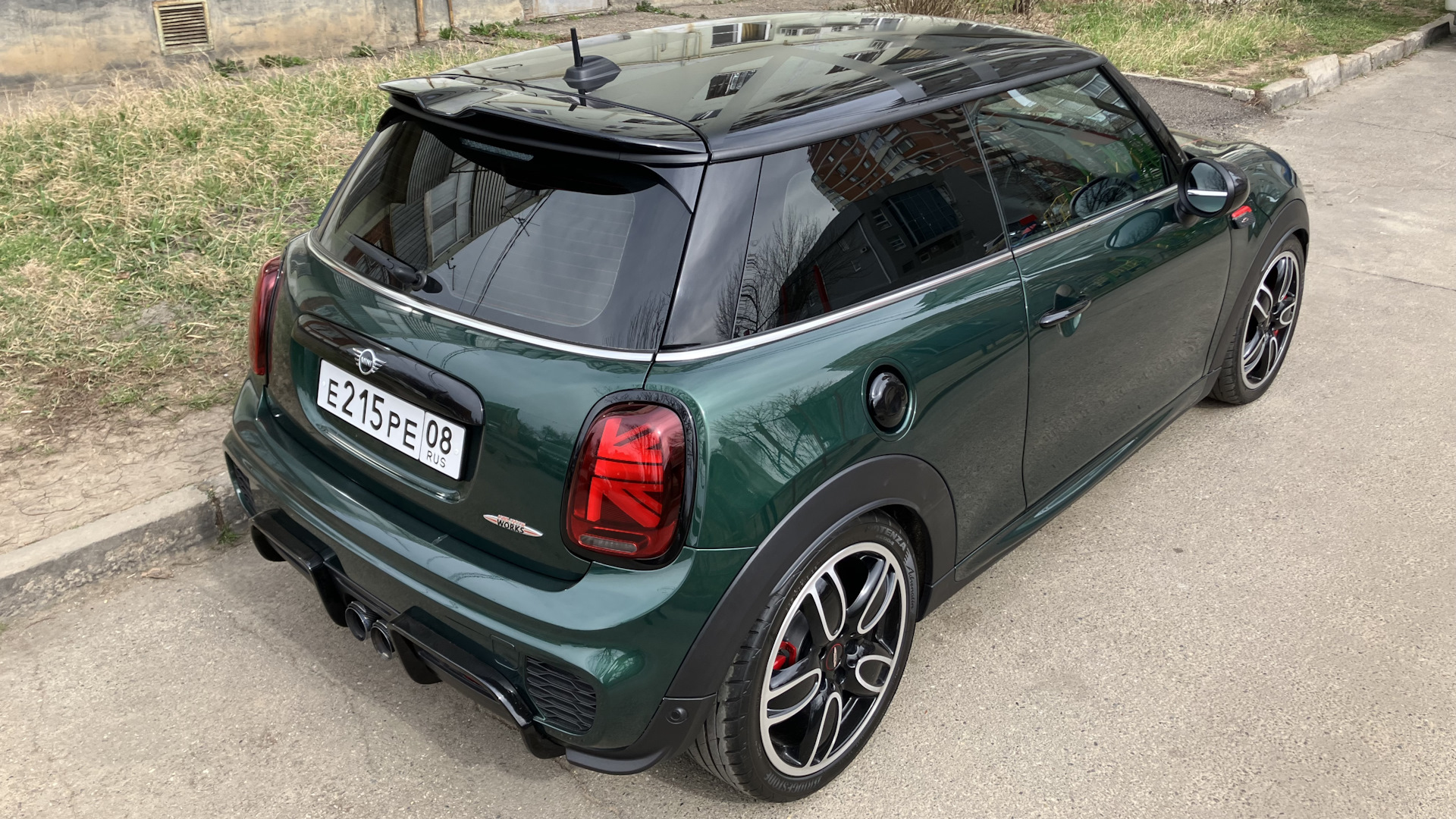MINI John Cooper Works 2.0 бензиновый 2019 | Green на DRIVE2