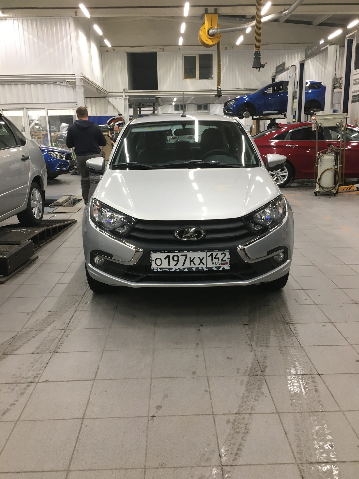 [ Твердый воск — Soft99 The King of Gloss ] — Lada Гранта (2G) FL, 1,6 ...