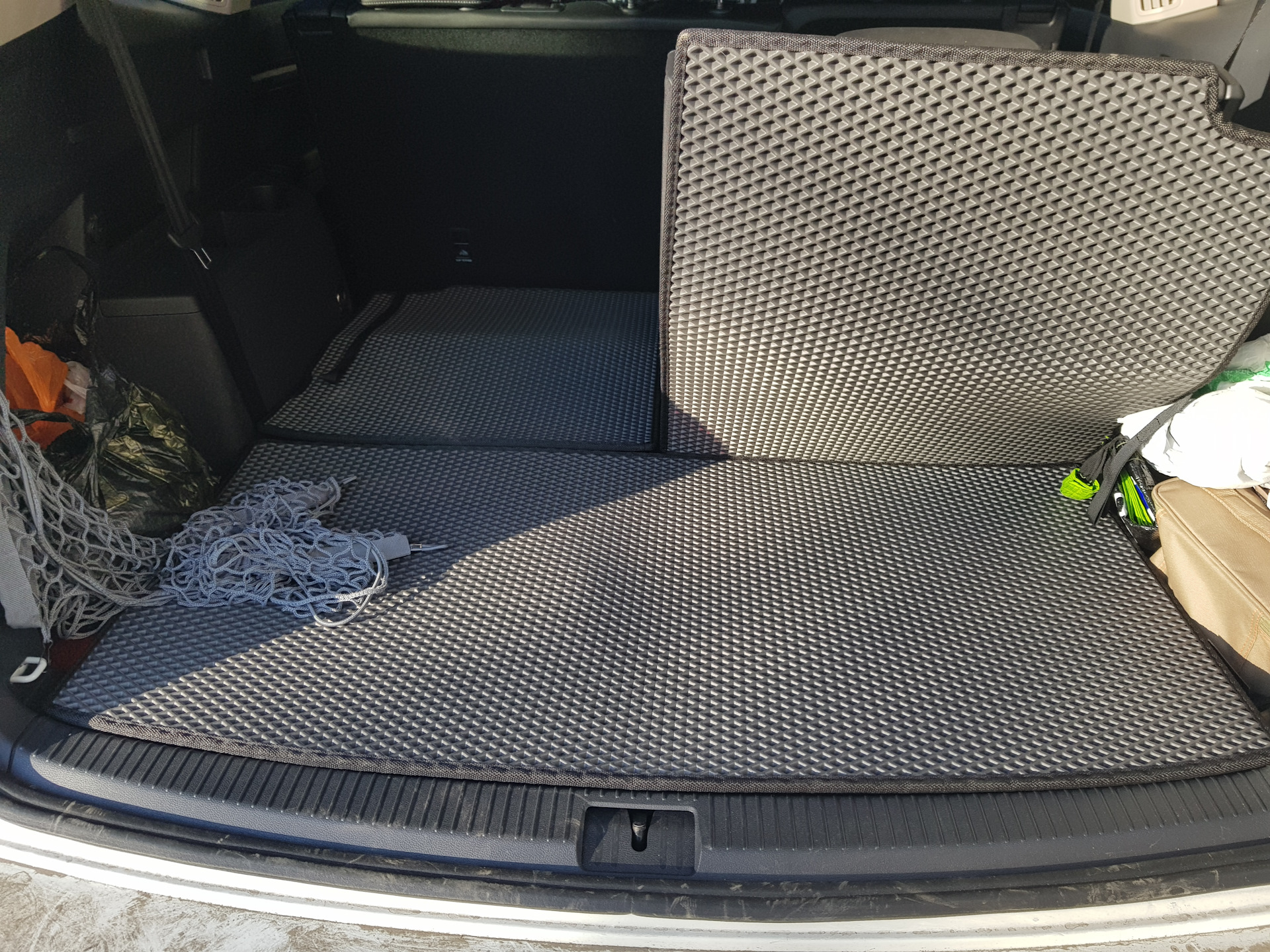 Ковер в багажник. — Volkswagen Teramont, 2 л, 2018 года | просто так ...