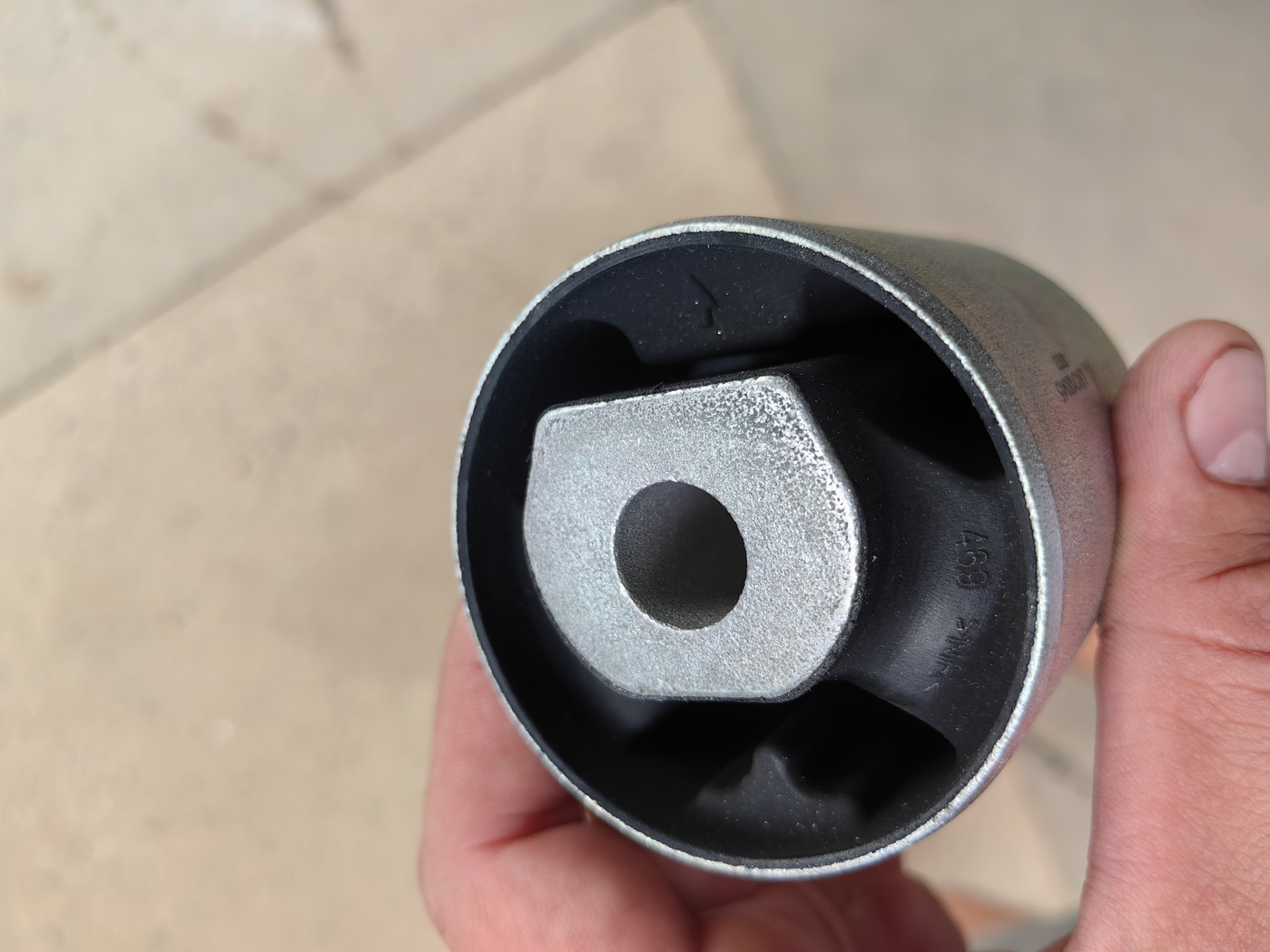 Сайлентблоки передней подвески — Land Rover Range Rover (3G), 4,2 л ...