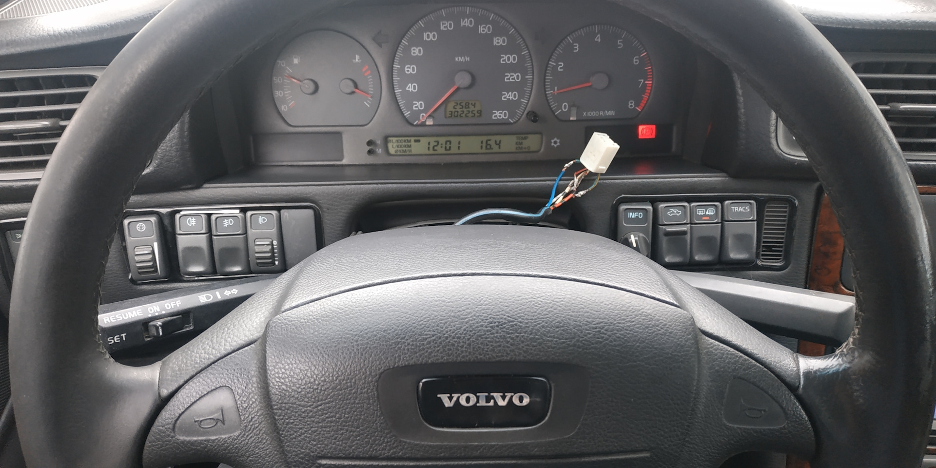 Переключатель поворотов — Volvo S70, 2,4 л, 1998 года | аксессуары | DRIVE2