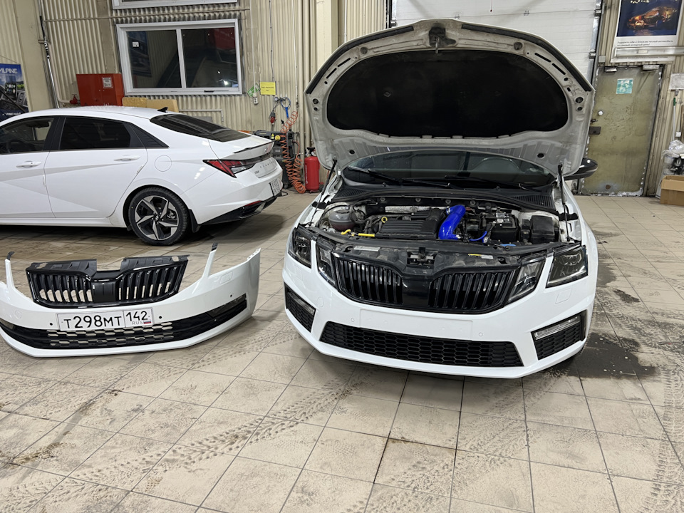 Установка бампера RS FL китайского производства — Skoda Octavia A7 Mk3 ...