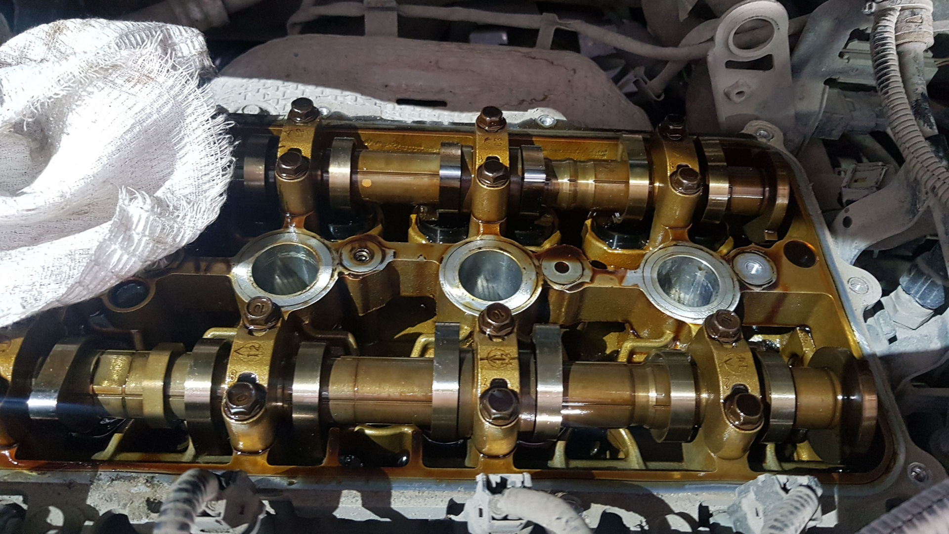 ТО 11 + замена прокладки клапанной крышки, тормозной жидкости, свечей ...