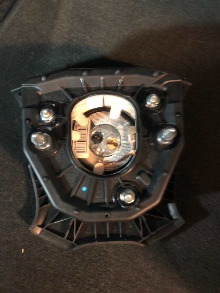 Продам скопившиеся запчастюли — Volvo S80 (2G), 2,5 л, 2007 года ...