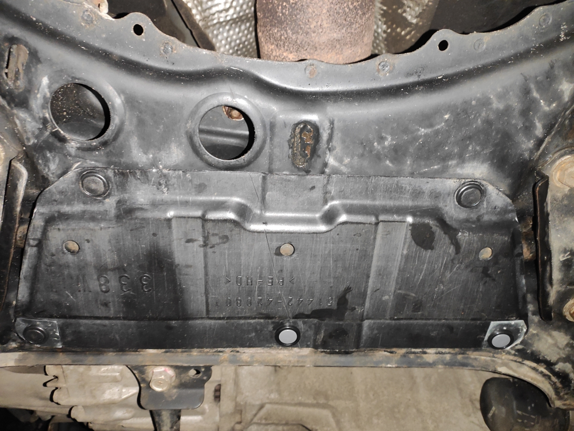 Ремонт пластиковой защиты — Toyota Corolla (140/150), 1,6 л, 2007 года ...