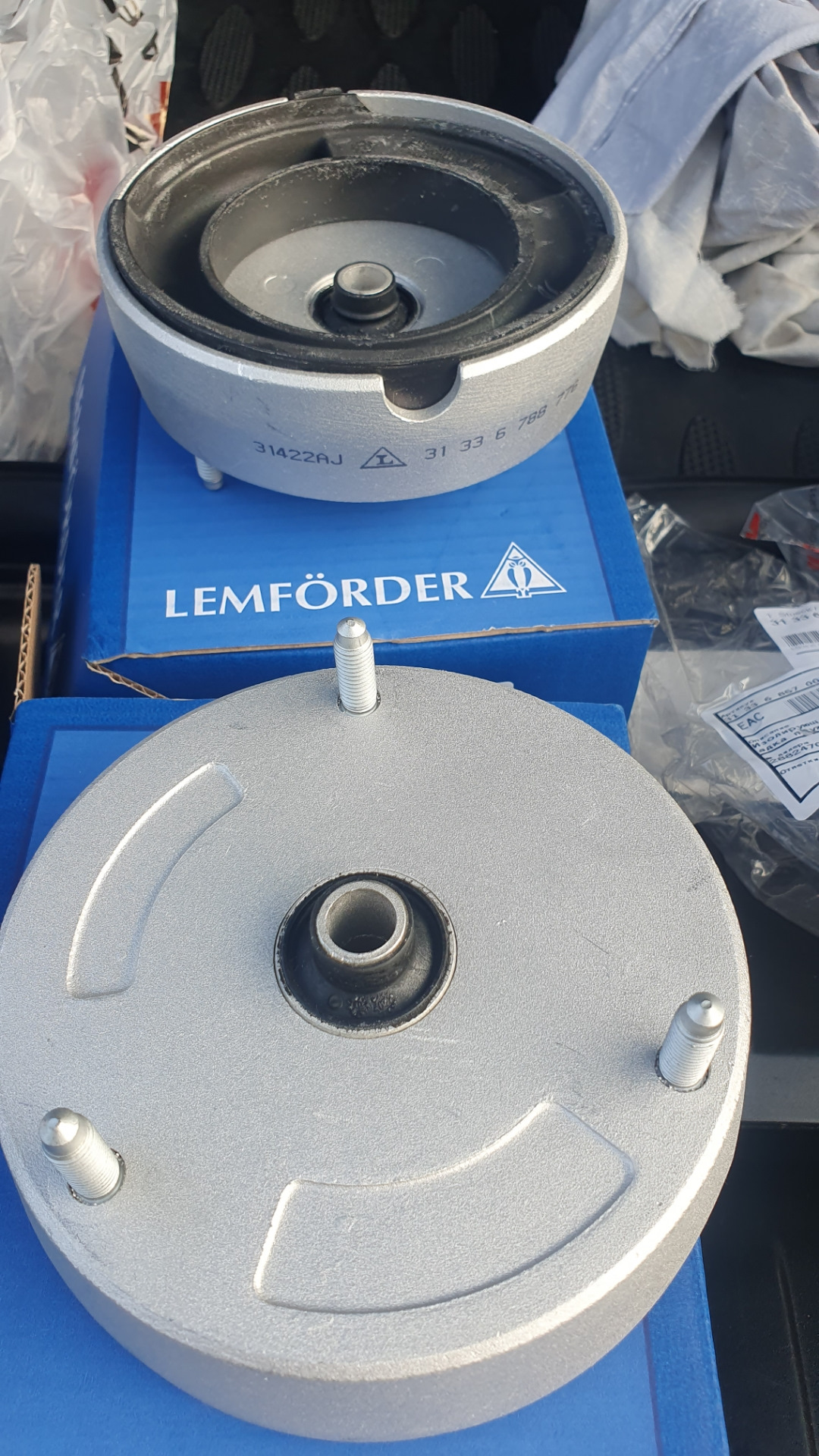 Замена пружин, опорников передних стоек — BMW X5 (E70), 3 л, 2011 года ...