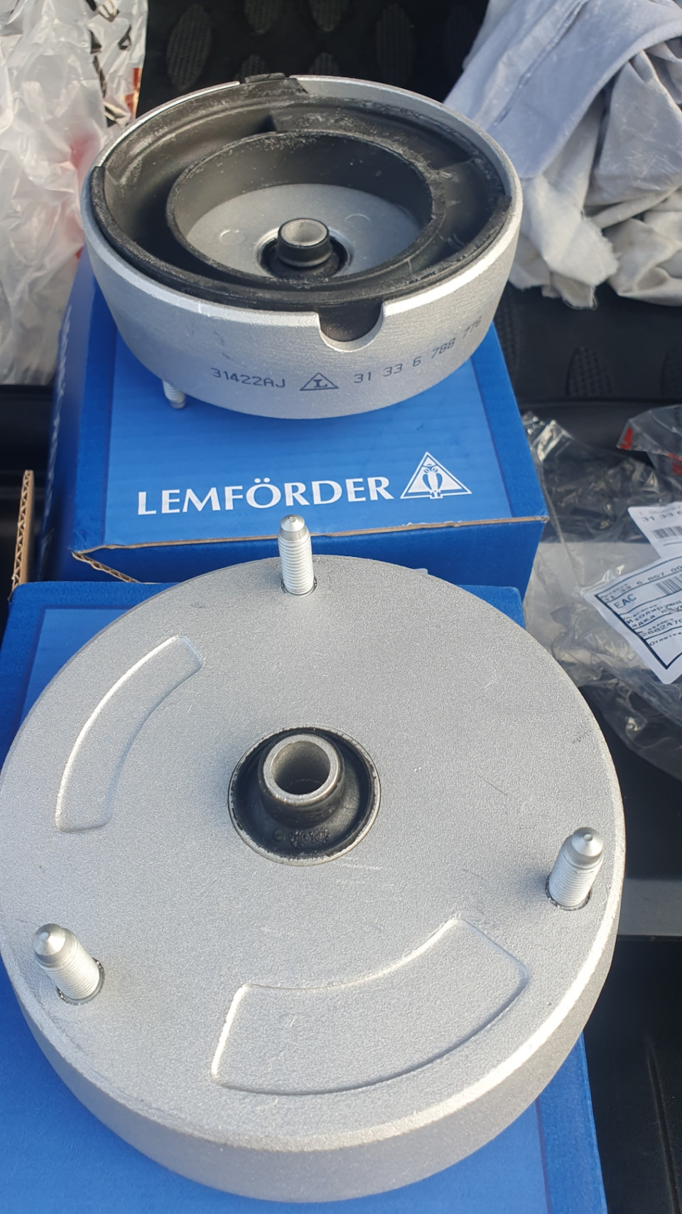 Замена пружин, опорников передних стоек — BMW X5 (E70), 3 л, 2011 года ...