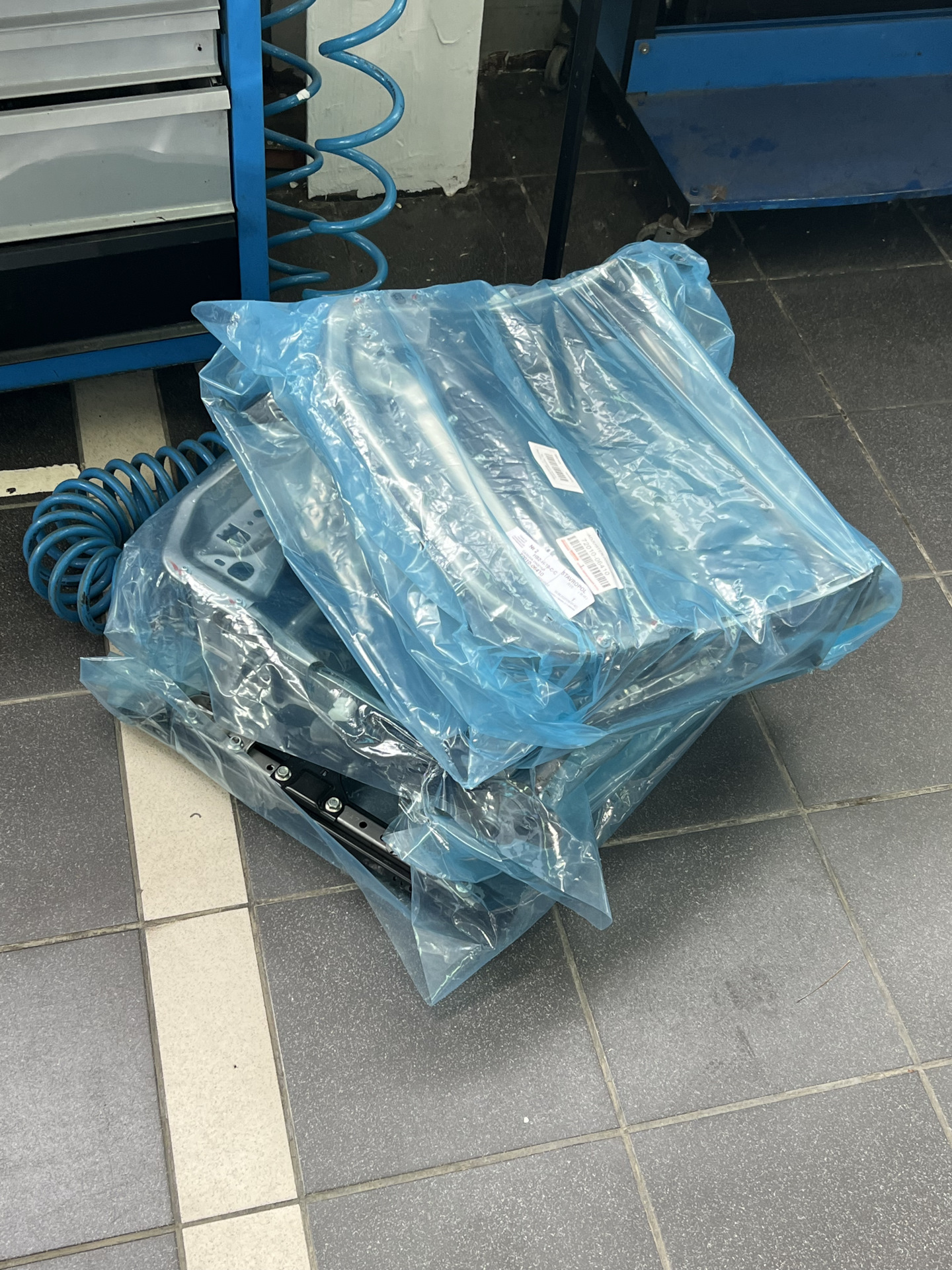 Наконец-то гарантийный ремонт — Toyota Camry (XV70), 3,5 л, 2019 года ...