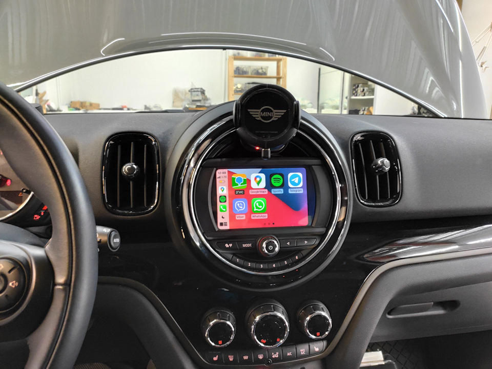 Теперь Яндекс Навигатор! Подняли Apple Carplay на маленьком экране ...