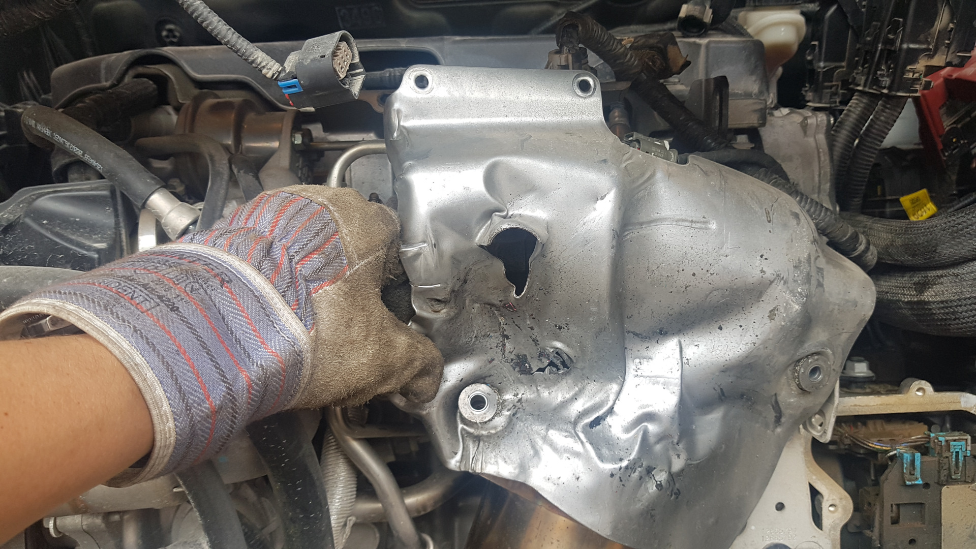 Якщо вам щось здалося по фото, то вам не здалося — Buick Encore, 1,4 л ...