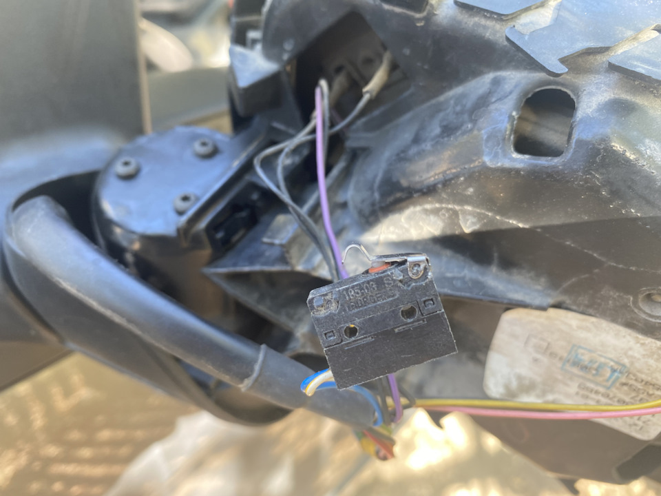 Ремонт складывания зеркал и ништяки — BMW X5 (E53), 3 л, 2004 года ...