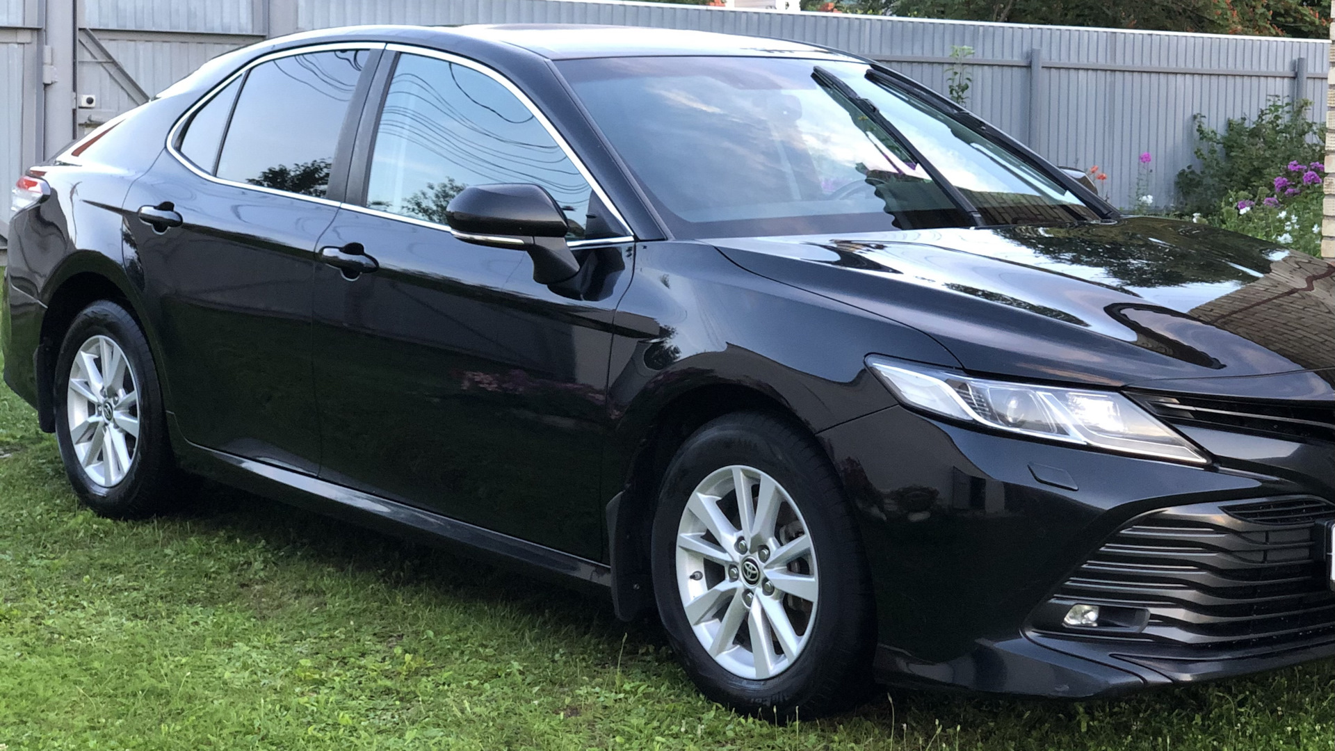 Toyota Camry (XV70) 2.5 бензиновый 2020 | 2,5 черный на DRIVE2