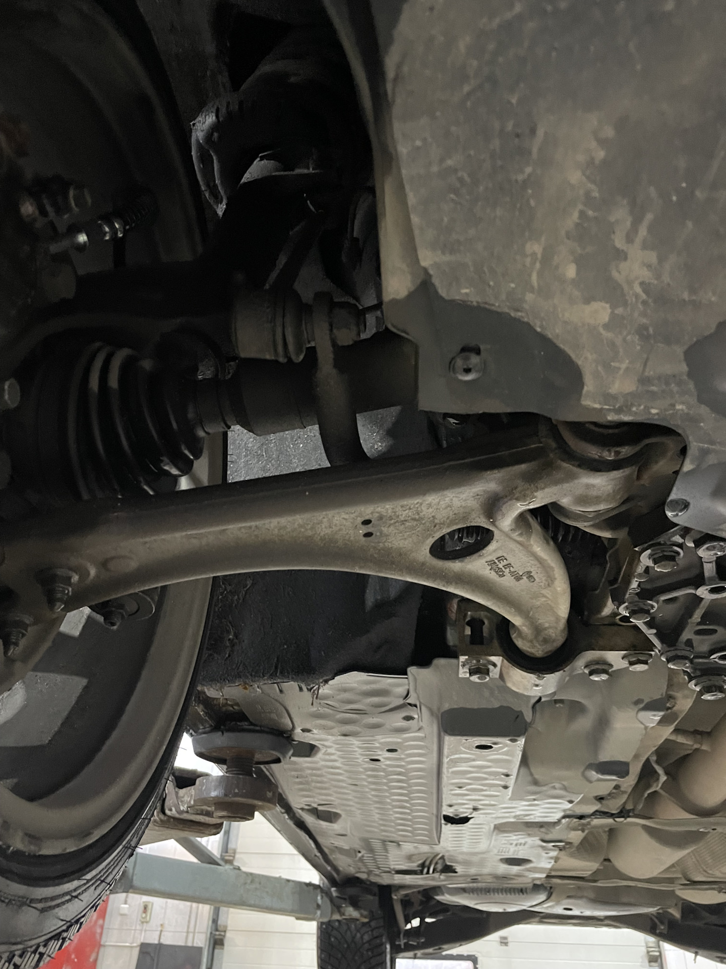 Алюминиевые рычаги — Skoda Octavia RS A5 Mk2, 2 л, 2011 года | запчасти ...