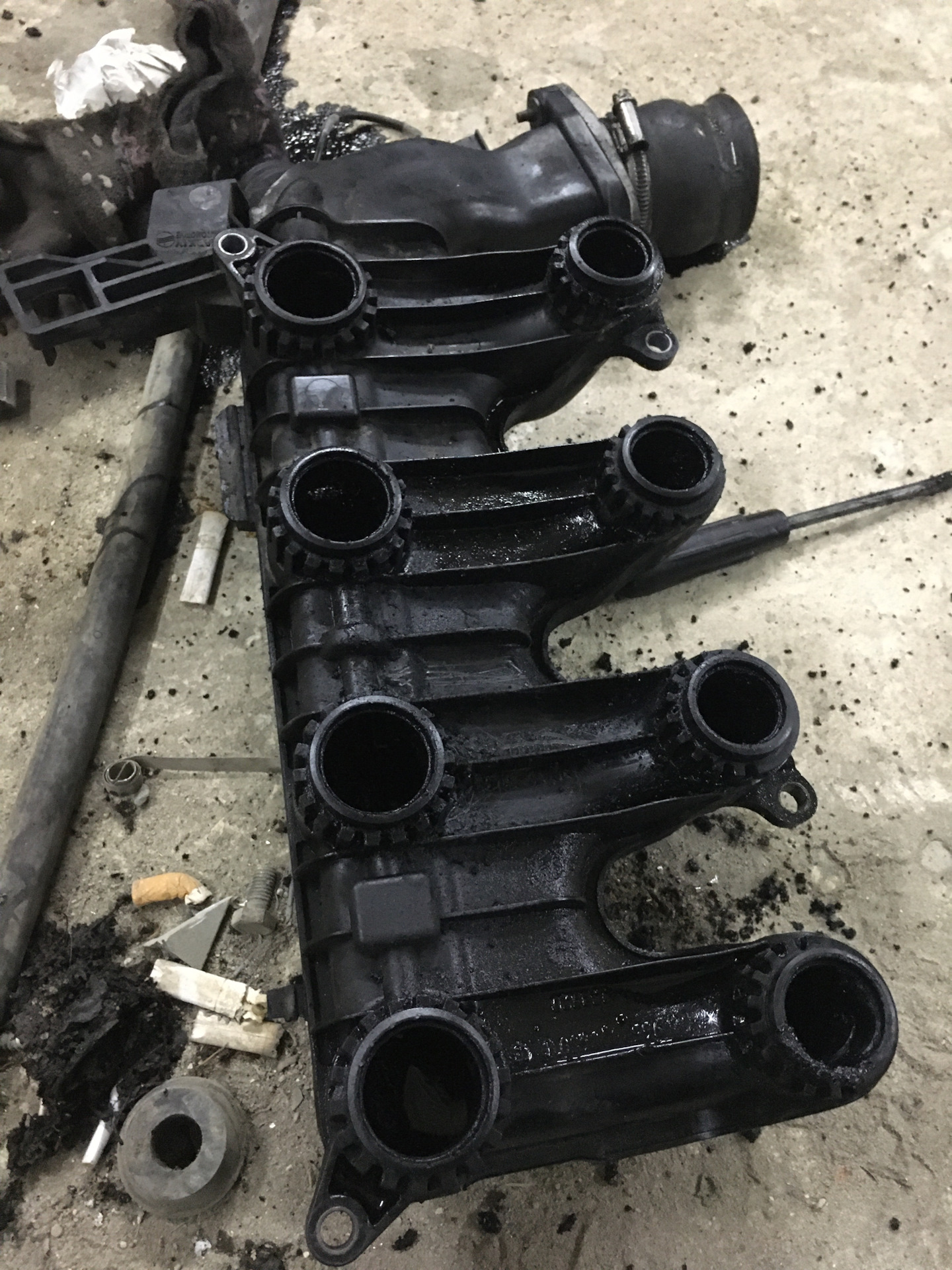 Замена резинок впускного коллектора — Citroen Berlingo (2G), 1,6 л ...