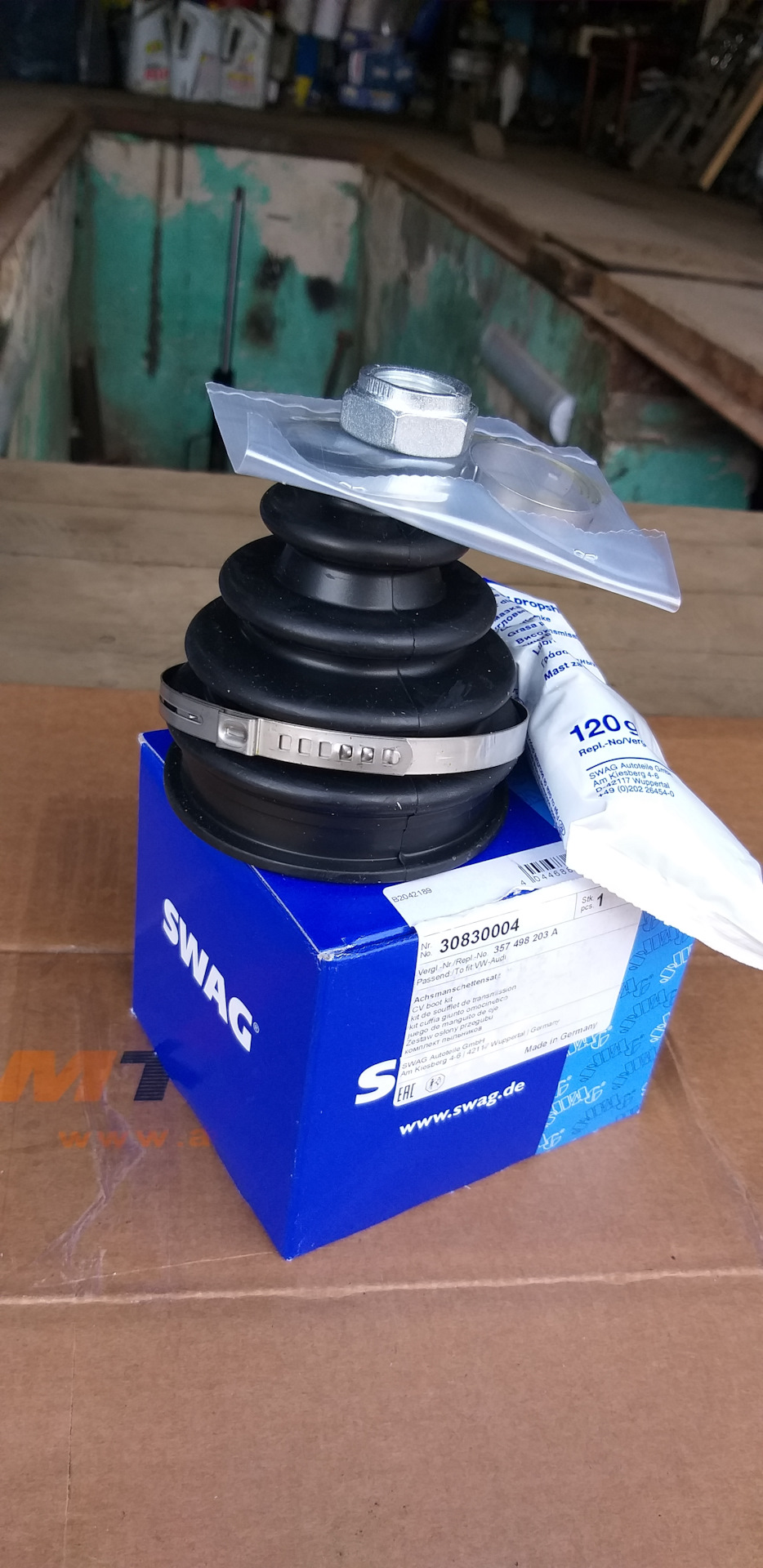 357498203A КОМПЛЕКТ ПЫЛЬНИКА ШРУСА НАРУЖНЫЙ / AUDI 80, VW PASSAT 1.6-2. ...